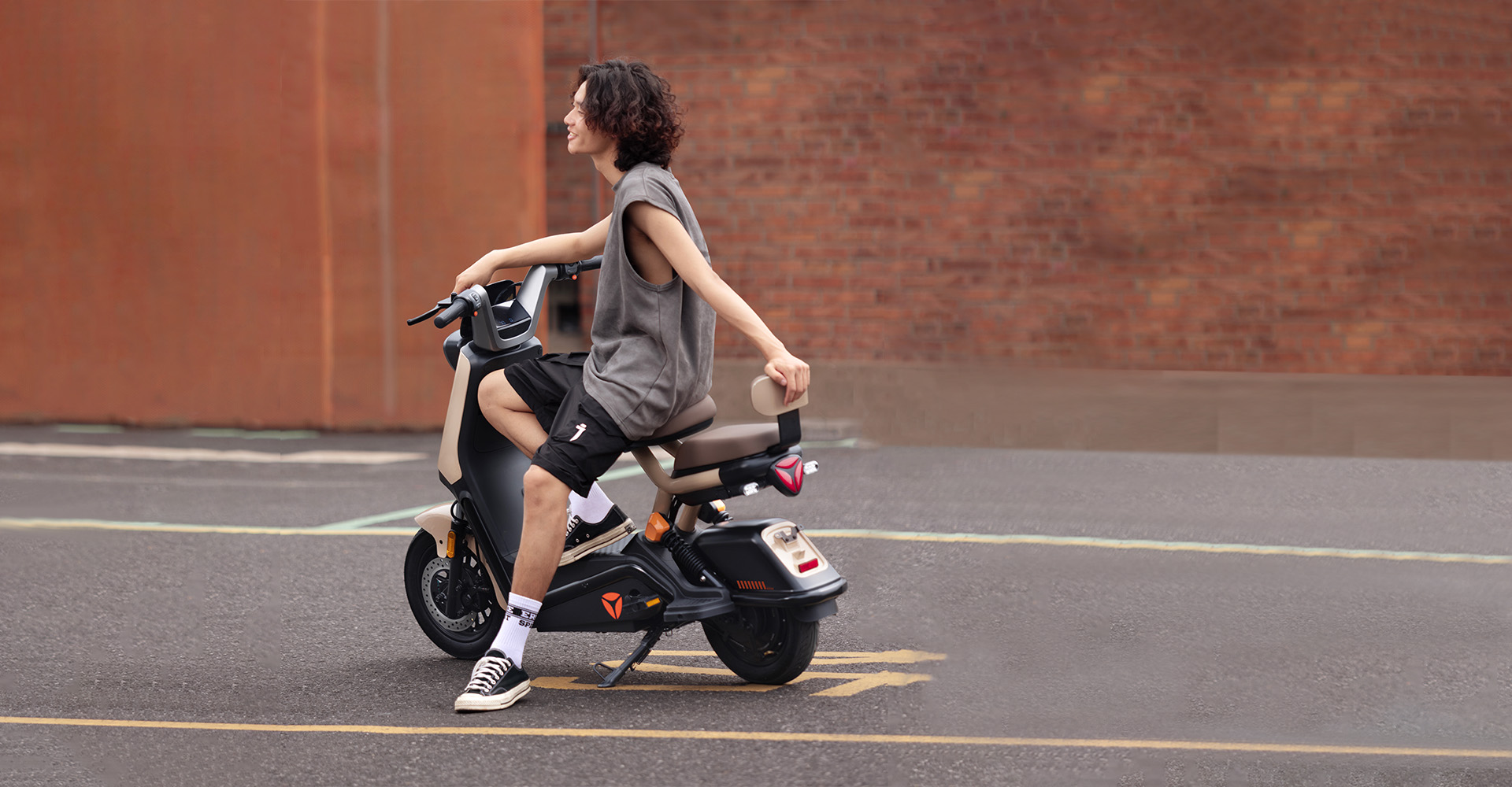 Yadea | Motos Eléctricas Inteligentes